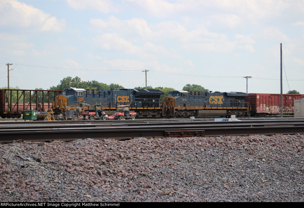 CSX 3344 & CSX 814